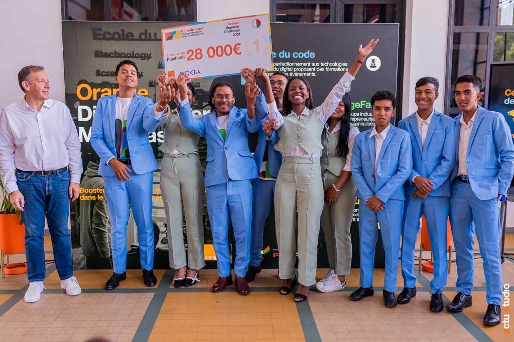 Plastikôo, lauréat d’Orange Summer Challenge 2024, célébré par Orange ...