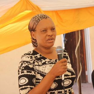 Amazing Women Award | Orange Engage for Change